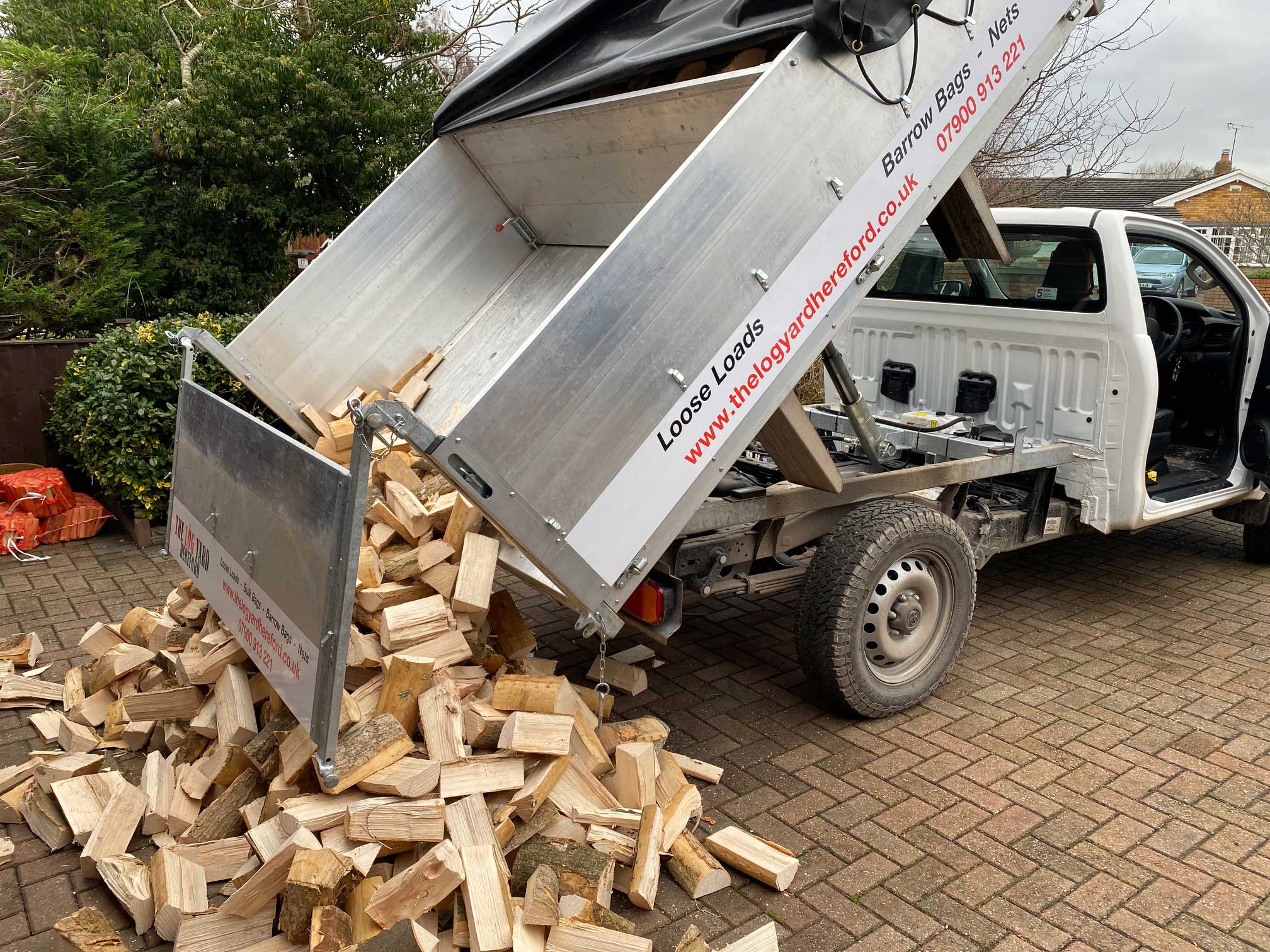 Loose Load (Tipper) - The Log Yard Hereford